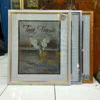 Jual Bingkai Foto Ukir 20R (50x60cm) New - White Gold - Kota Bekasi ...