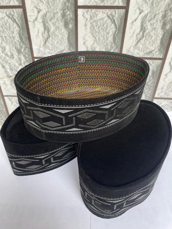 PECI 3D - Peci Hitam Ukuran 1-10, Peci Kain Bludru, Songkok Nasional ...