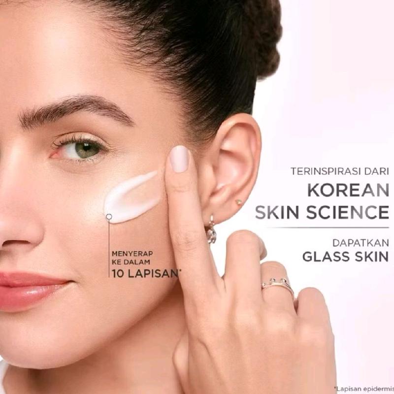 (PROMO) Glow & Lovely Glassbright Ultralight Gel Cream Brightening ...