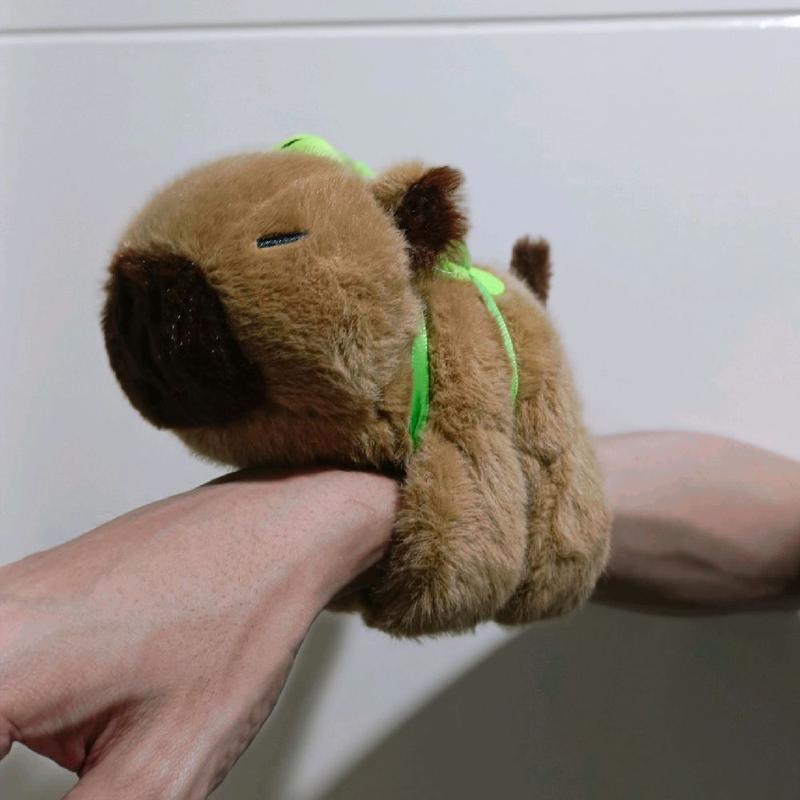 Capybara Nemplok Tangan (Maxwell) - Shop | Tokopedia