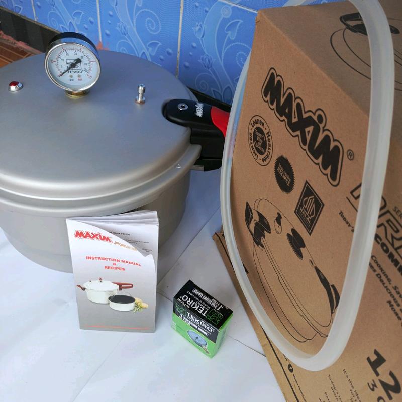 Boiler presto uap Maxim 12 liter tanpa selang dan setrika - Shop ...