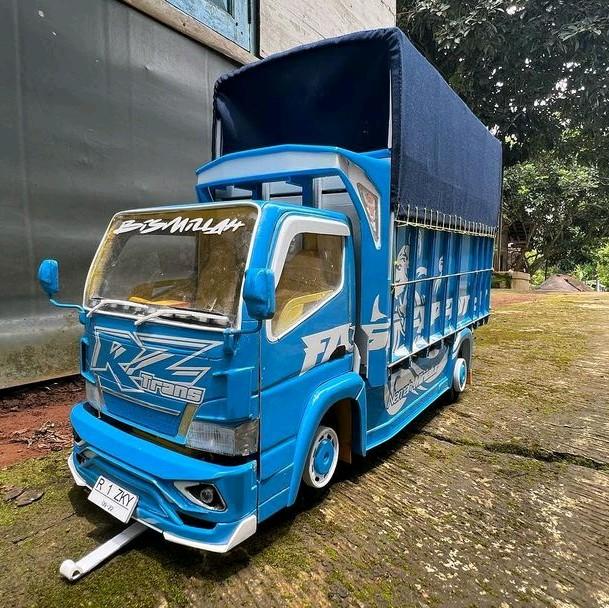 Promo Menarik Miniatur Truk Truck Trek Oleng Kayu Asli Roda Kayu - Shop ...