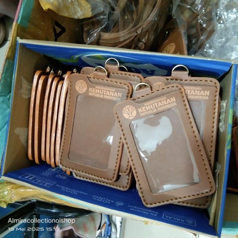 nametag holder kementerian kehutanan terbaru casing id card kementerian ...