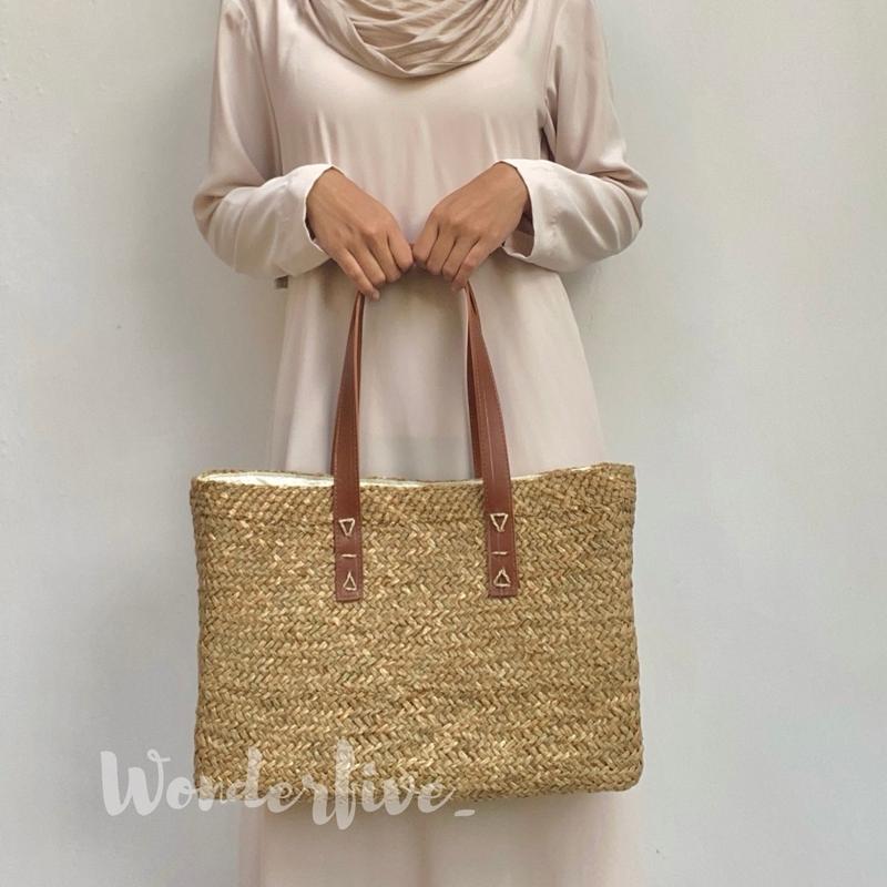 Tas Anyaman Mendong Natural Handle Vinyl Kotak Etnik Bali - Shop ...