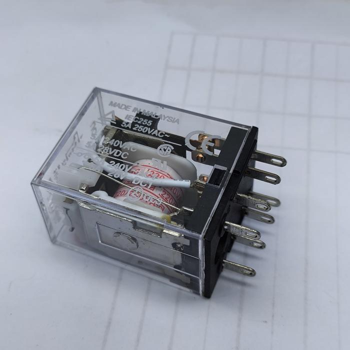 Jual Relay MY2N MY2-N 8 Pin Kaki 220VAC 24DC 12VDC PEMBELIAN Socket ...