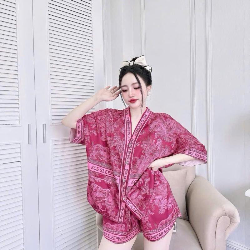 A09 - BỘ LATIN CÁNH DƠI CỔ V ĐÙI CỘC - 5CE - TikTok Shop Vietnam