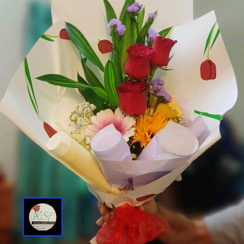 JAMBANGAN BUNGA SEGAR UNTUK DIHADIAHKAN - TikTok Shop Malaysia