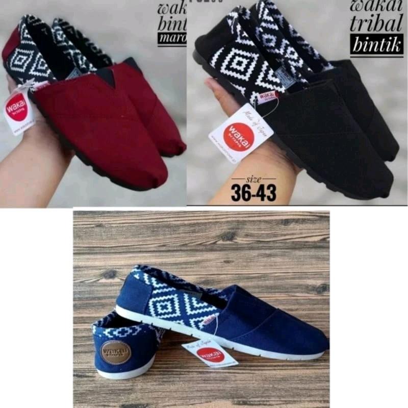 promo sepatu slip on wakai motif batik Flat - Shop | Tokopedia