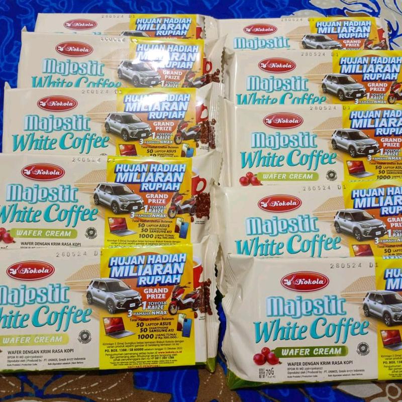 Wafer Majestik White Coffee 70g - 1 Dus (30 Pcs) - Food, Snack, Makanan ...