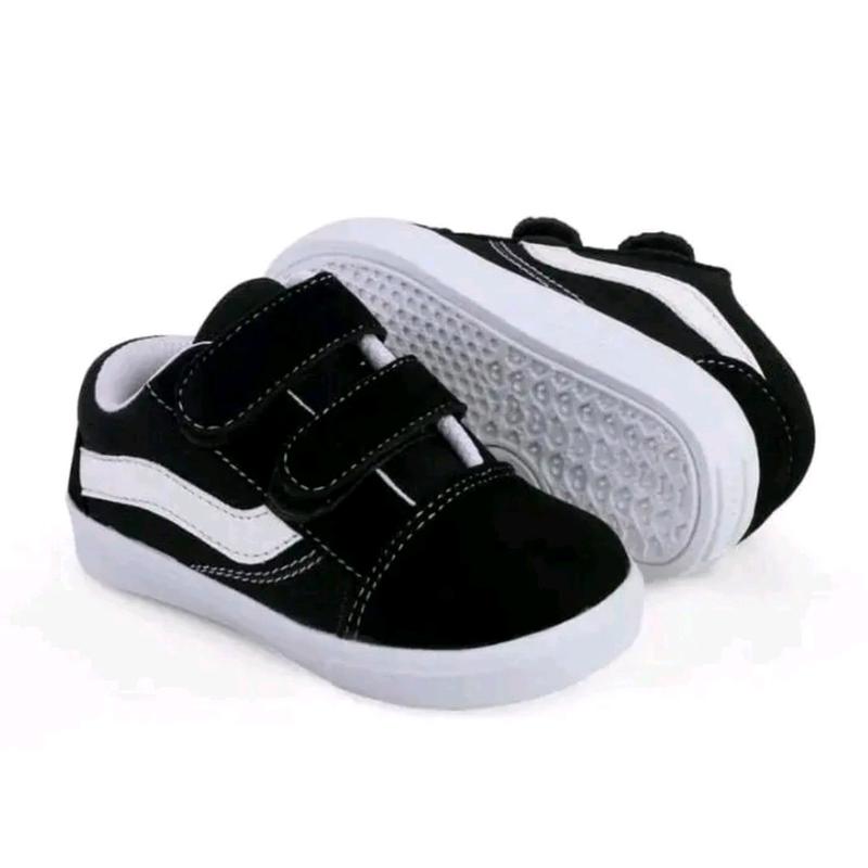 Sepatu Anak Sekolah velcro Sneakers cowok cewek Terlaris lua - Shop ...