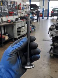 Jual Klep mobil / valve Mitsubishi PS100 PS120 NPR of Europe - IN ...