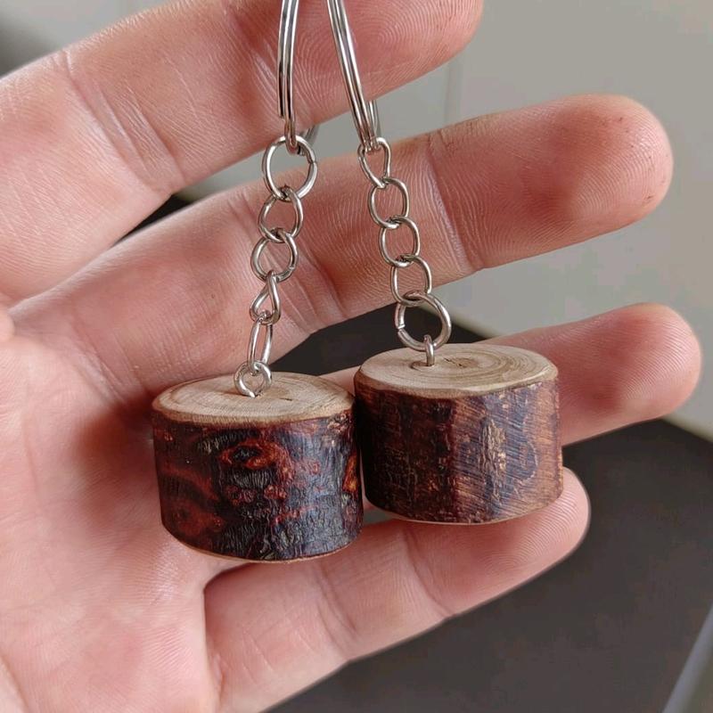 Kayu Tas Merah (Keychain) - TikTok Shop Malaysia