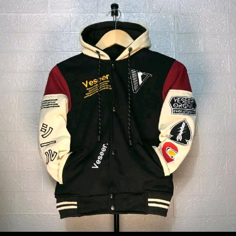 Jaket Varsity Hoodie Bordir dan Sablon Kupluk Kancing Terbar - Shop ...