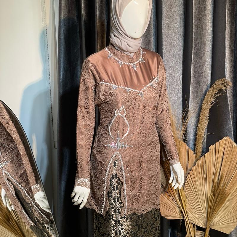 Kebaya Shila untuk Wisuda dan Pesta, Model Terbaru - Dress, Wanita ...