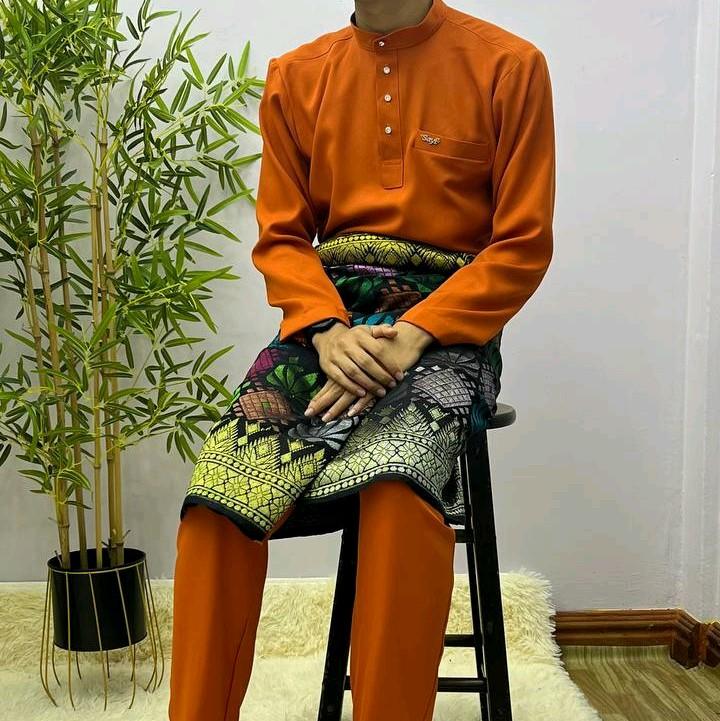 BURN ORANGE BAJU MELAYU COMO CREPE (FREE BUTANG) - TikTok Shop Malaysia