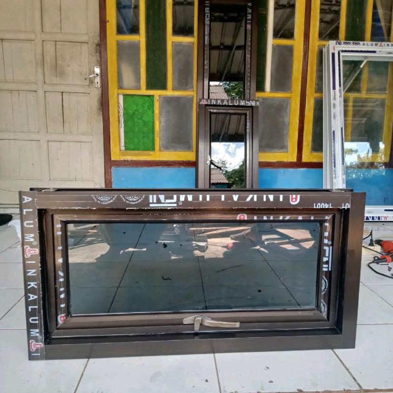 Jendela Boven Aluminium Minimalis dengan Gratis Packing Kayu - Custom ...