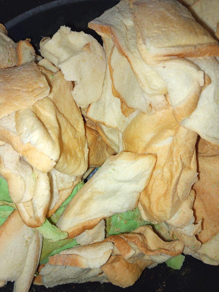 Roti Tawar Rijek/Afkir 1 kg untuk Pakan Ternak Ayam Bebek & Ikan Lele ...