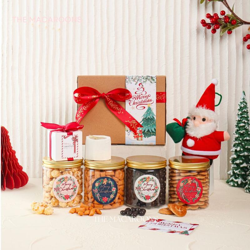 Hampers Natal isi Boneka Kue Kering Scented Candle / Christmas - Shop ...