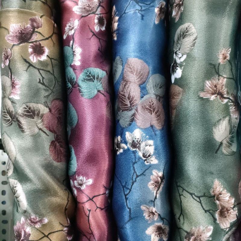 1/2 meter kain SATIN MOTIF BUNGA lebar kain 150 cm kain untu - Shop ...