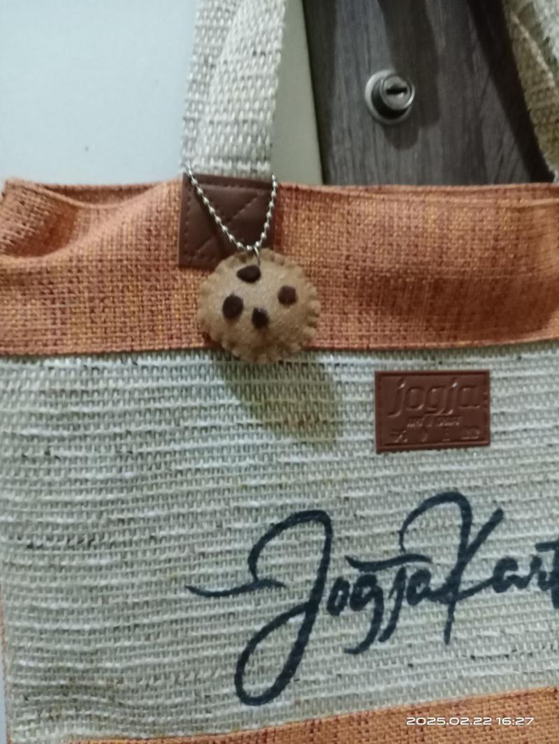 Hiasan Tas ,Gant HP kue Traditional,sepasang 10K - Shop | Tokopedia