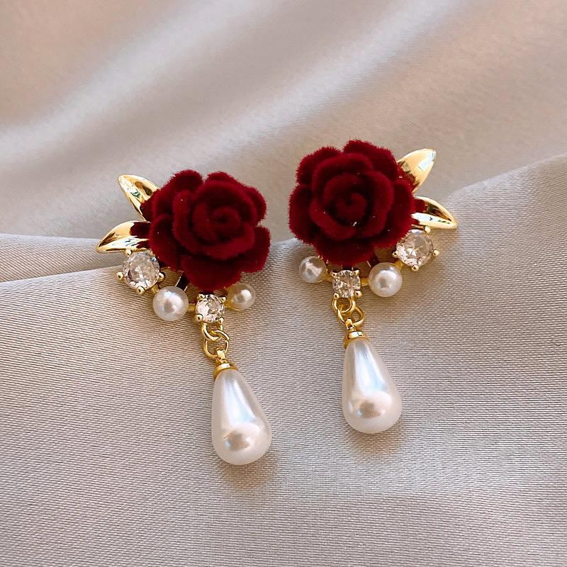 Anting-anting Bunga, Merah, Untuk Fesyen Wanita, Rekaan Mawa - TikTok ...