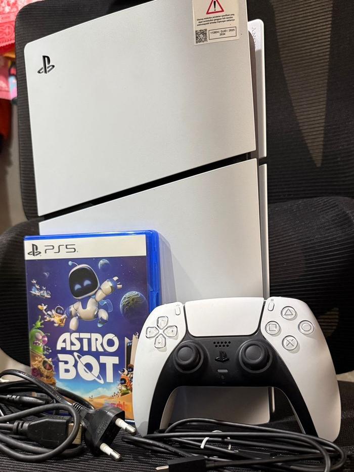 Jual SONY PlayStation 5 Slim Disk Edition 1 TB (INDO) Free Kaset Astrobot & Dongle Bluetooth ...