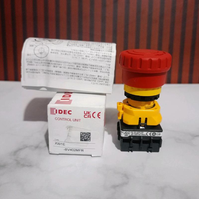 Control Unit Idec type XW1E -BV402MFR Emergency Stop push Made in Japan ...