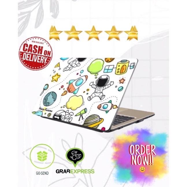 GARSKIN STICKER COVER LUAR LAPTOP MOTIF SPACE LUAR ANGKASA (BISA - Shop ...