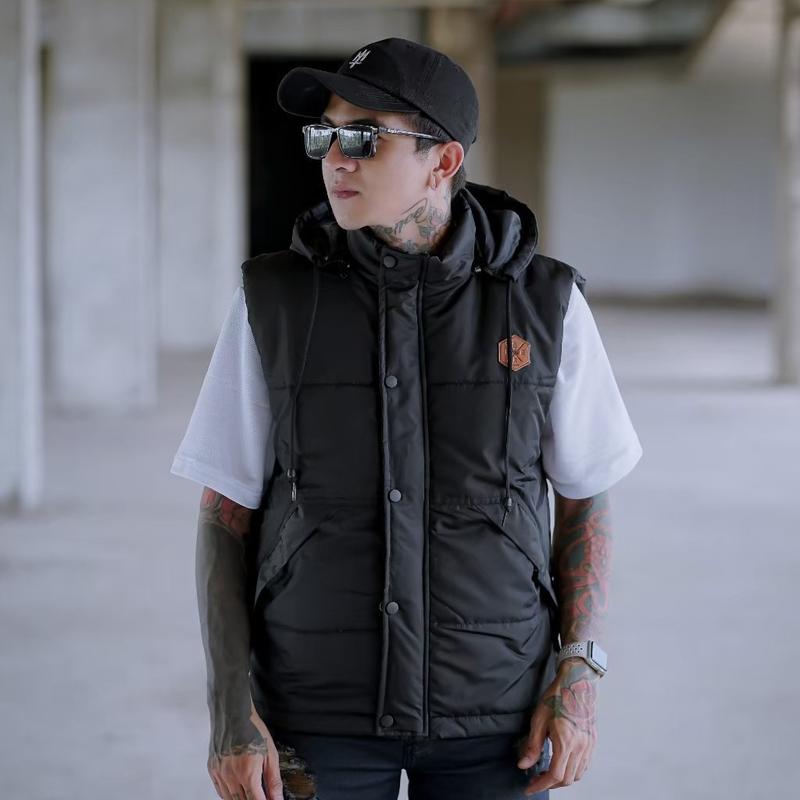 Rompi Parasut Pria Premium Terbaru Vest Pelindung Dada Cowok - Shop ...