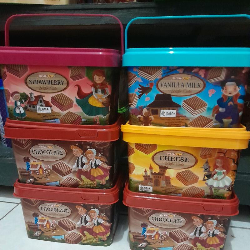 wafer cube 180gram dapat 6 toples mix exp 2027 - Shop | Tokopedia