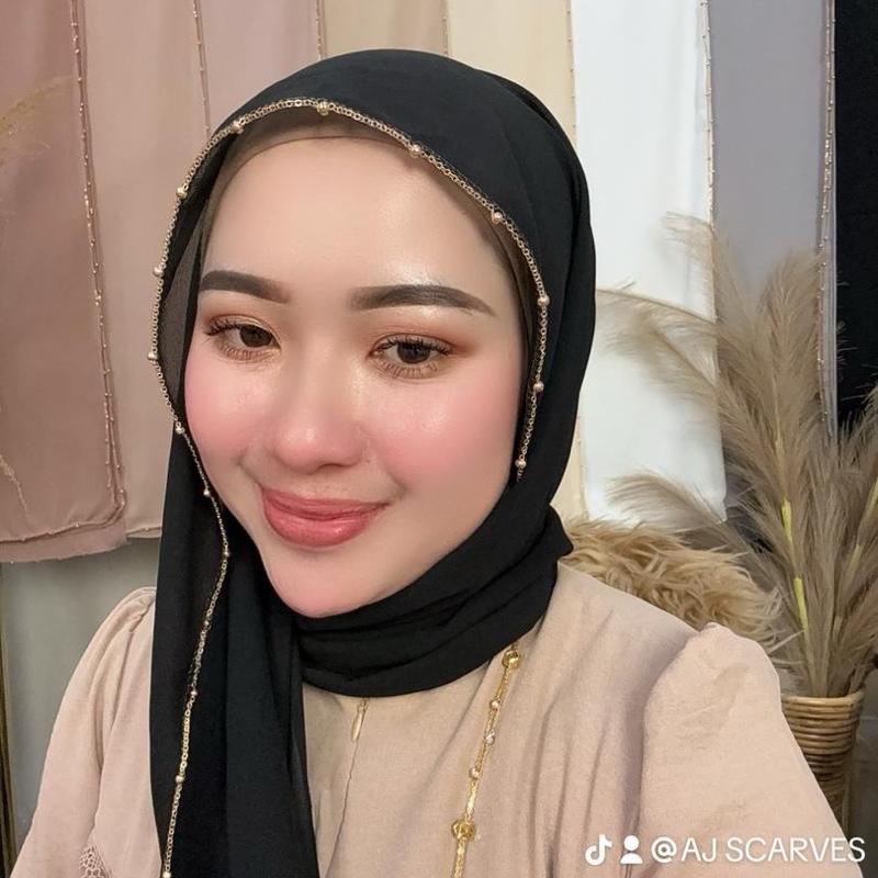 Areesa Shawl half beaded & half baby seam Special edition Raya - TikTok ...