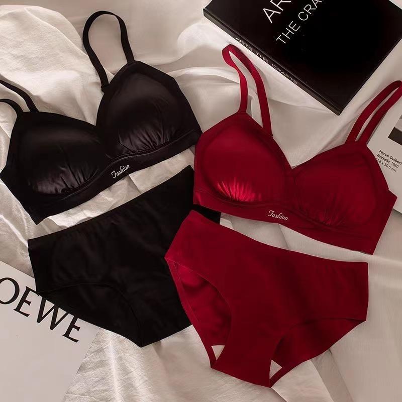 Lingerie Satin Seamless sports push-up ununderwired red bra set for ...