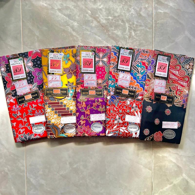 KAIN BATIK 3 SERANGKAI 5 HELAI SIAP JAHIT corak random - TikTok Shop ...