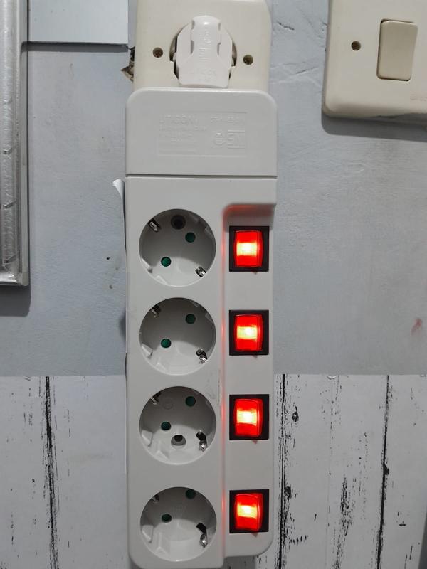 top Kontak Arde 3 4 5 6 Lubang+ Saklar tersendiri STOP KONTA - Shop ...