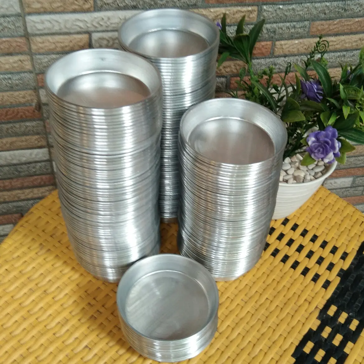 1 lusin 12 pcs Loyang Pizza mini Alumunium press ukuran 9 cm - Shop ...