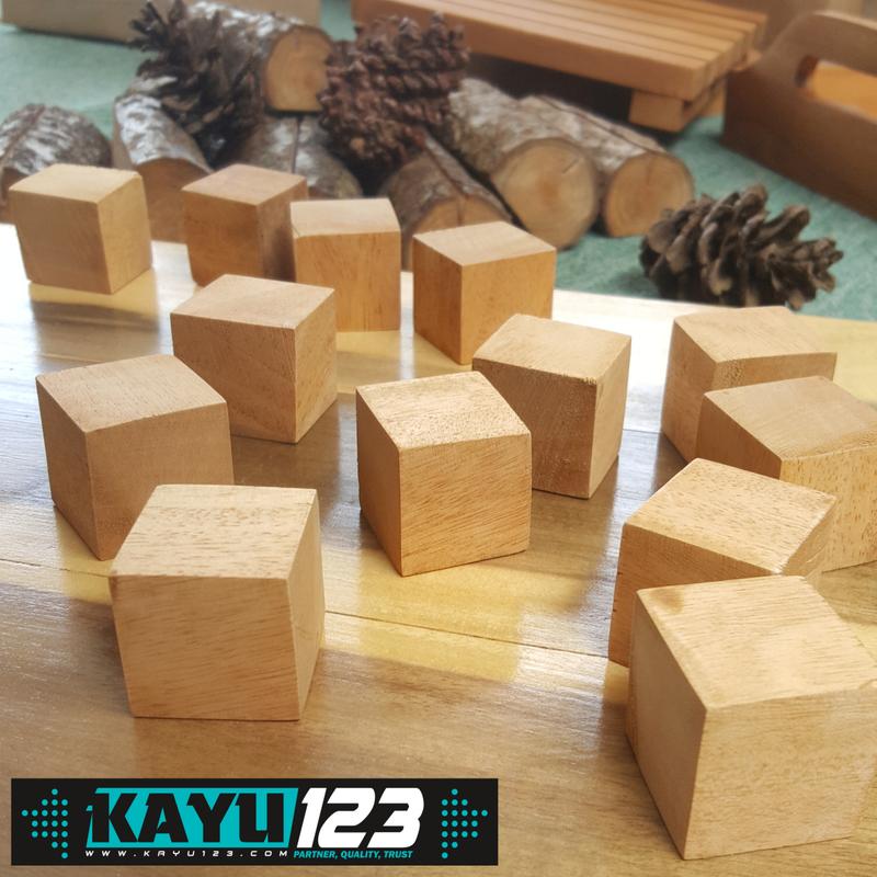 Wooden Cube 3x3x3 cm Kotak Kayu Solid Wood Block Kayu Kubus (KB-01 ...