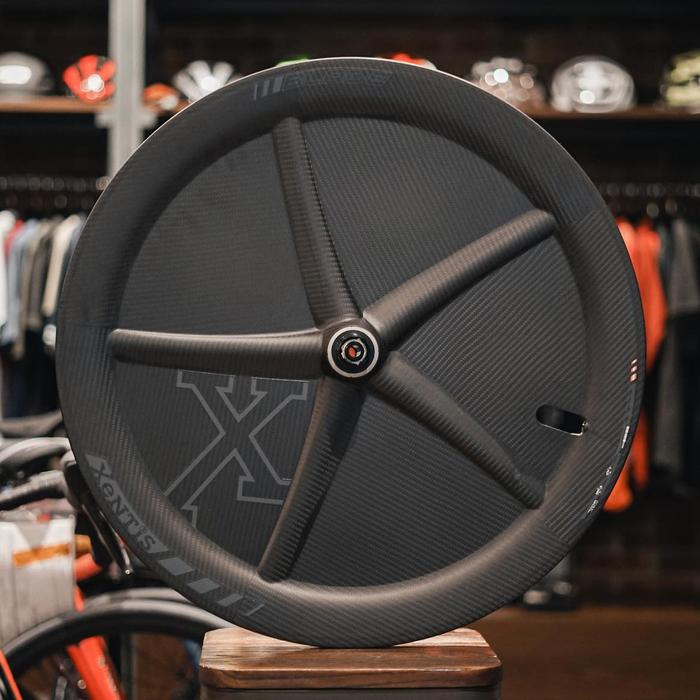 Jual Xentis Blade Tubeless Ready Disc Brake Carbon Clincher Wheel Black ...