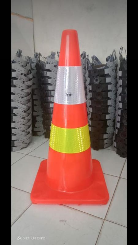 TRAFFIC CONE BASE ORANGE RUBBER 75cm MURAH K3 RAMBU safety cone - Shop ...