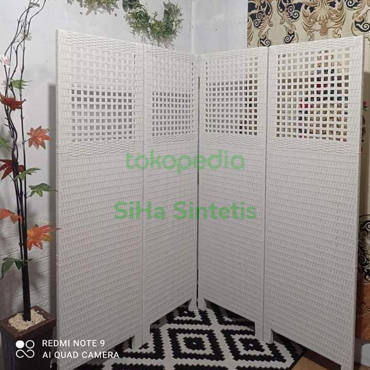 Partisi Sketsel pembatas ruangan portable rotan sintetis 4 daun - Shop ...
