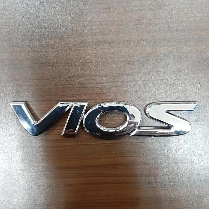 Emblem mobil tulisan VIOS - Shop | Tokopedia