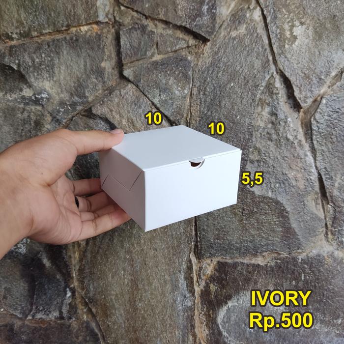 Jual 100 Pcs Kardus Ivory 10x10x5,5 cm KARDUS KUE/KARDUS DONAT - Kab ...