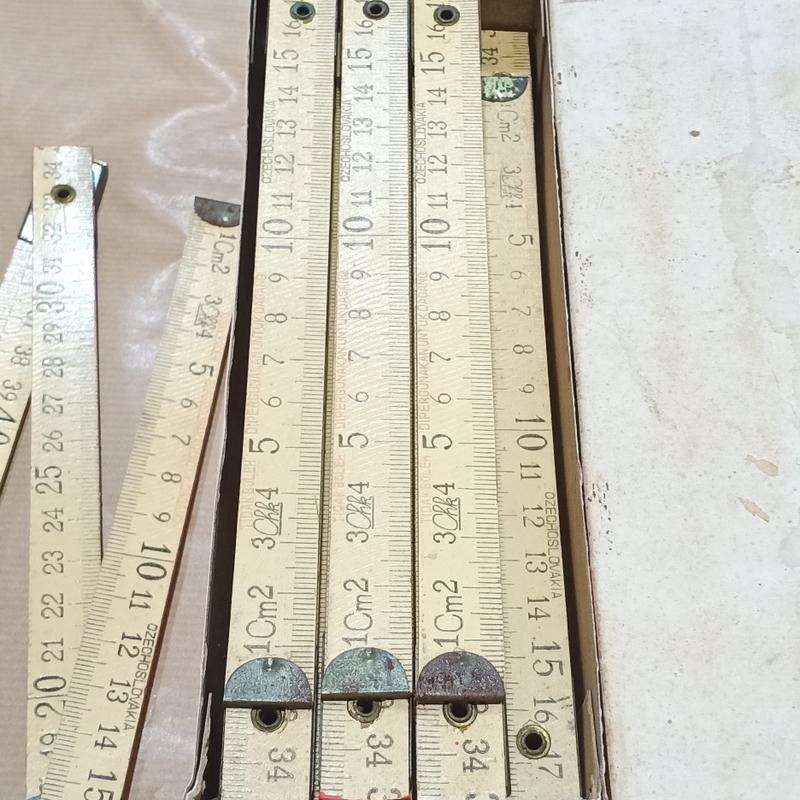 Meteran Kayu Lipat Model Czechoslovakia.Panjang 1 meter. Made in China ...