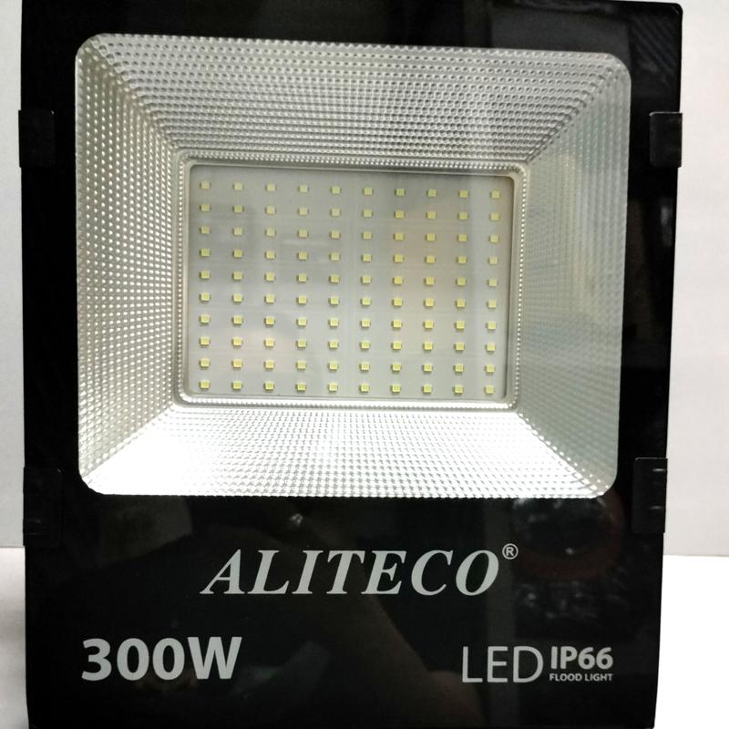 Kap Lampu Sorot LED 300 Watt IP 66 / Kap Lampu Tembak 300 Watt Putih ...