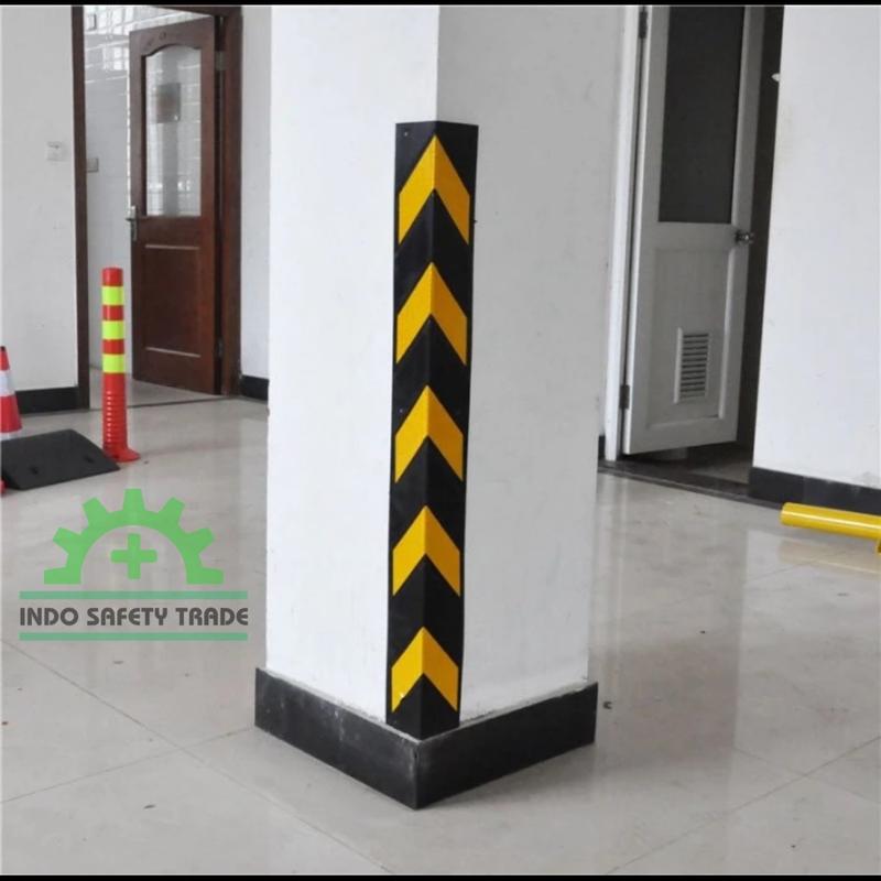 Corner Guard Karet 100cm Bumper Pelindung Sudut Tiang dan Dinding ...