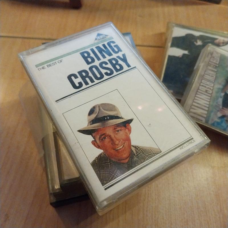 Bing crosby (cover n box) saja - Shop | Tokopedia