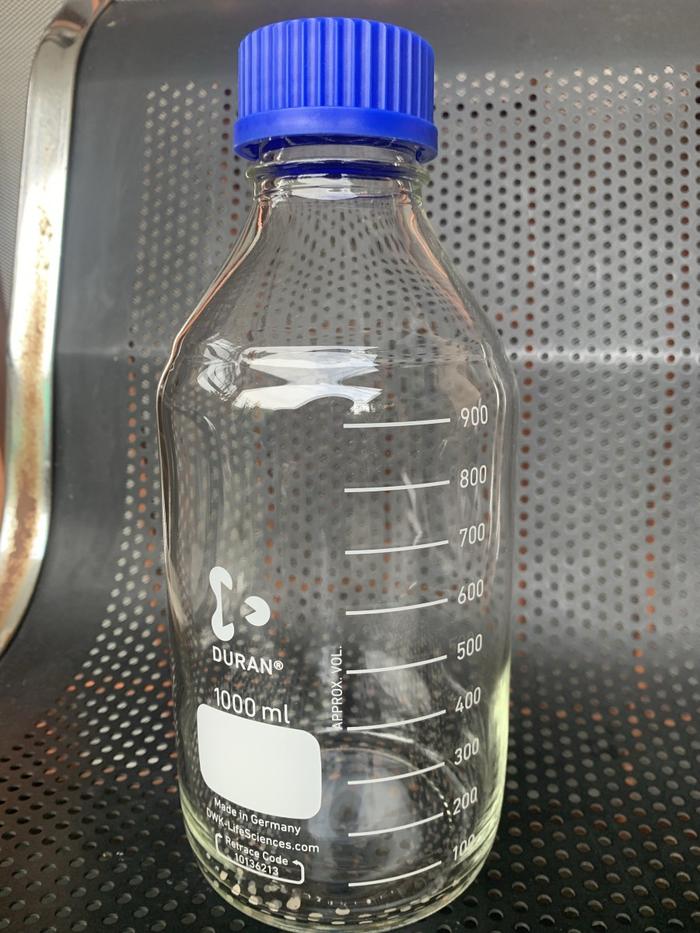Jual Laboratory Bottle Clear Glass 1000ml with Screw Cap and Pouring ...