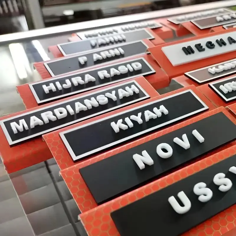 name tag papan nama timbul magnet full Hitam dop - Shop | Tokopedia