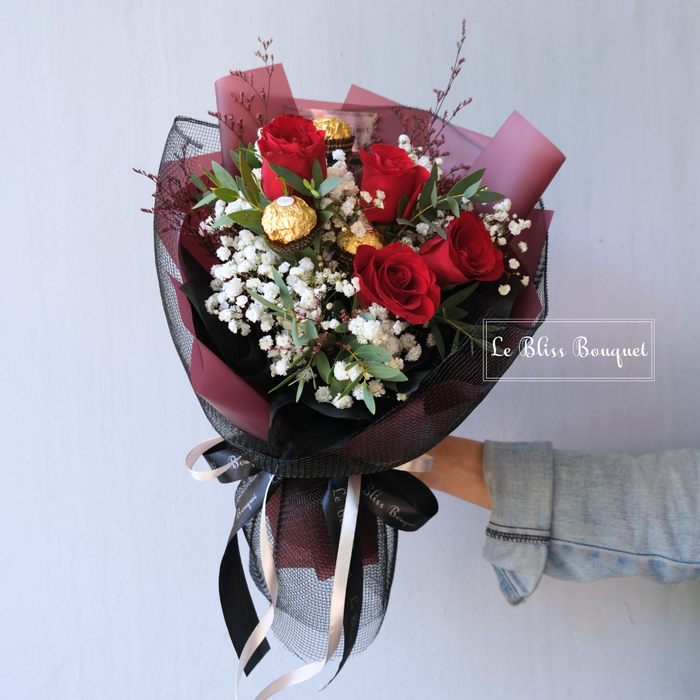 Jual Ferrero Rocher Chocolate Fresh Rose Bouquet | Buket Coklat Kado ...