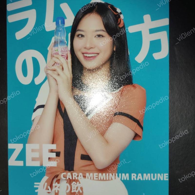 PHOTOPACK ZEE JKT48 MERCH CARA MEMINUM RAMUNE - Shop | Tokopedia