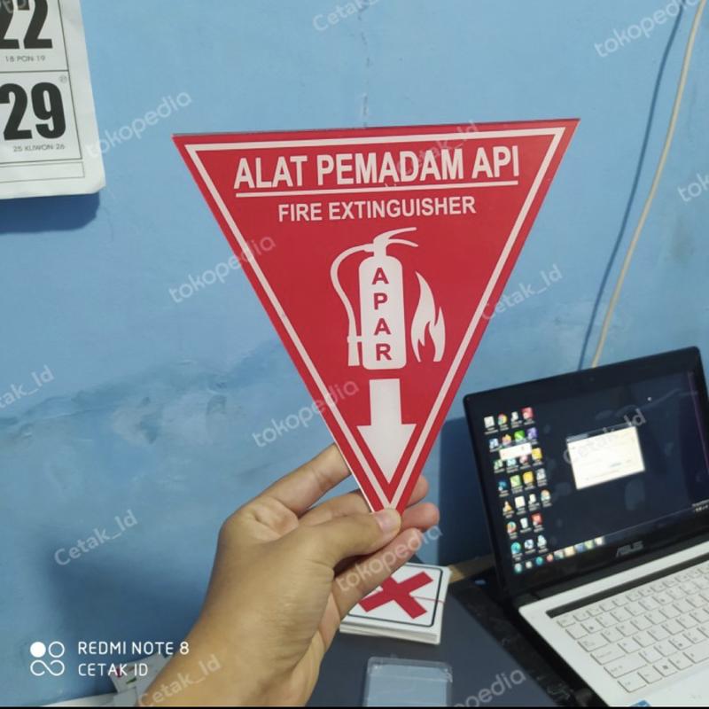 Sign APAR sticker dan akrilik 15cm x 15cm - Shop | Tokopedia
